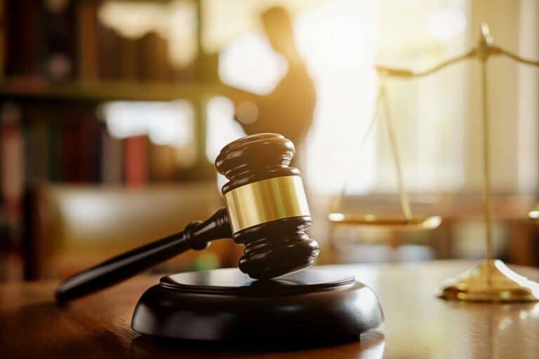 Qué es Derecho Procesal Caracteristicas Importancia Elementos Ejemplos