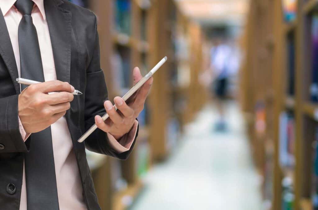 Qué es Liderazgo Formal Características Ventajas Desventajas