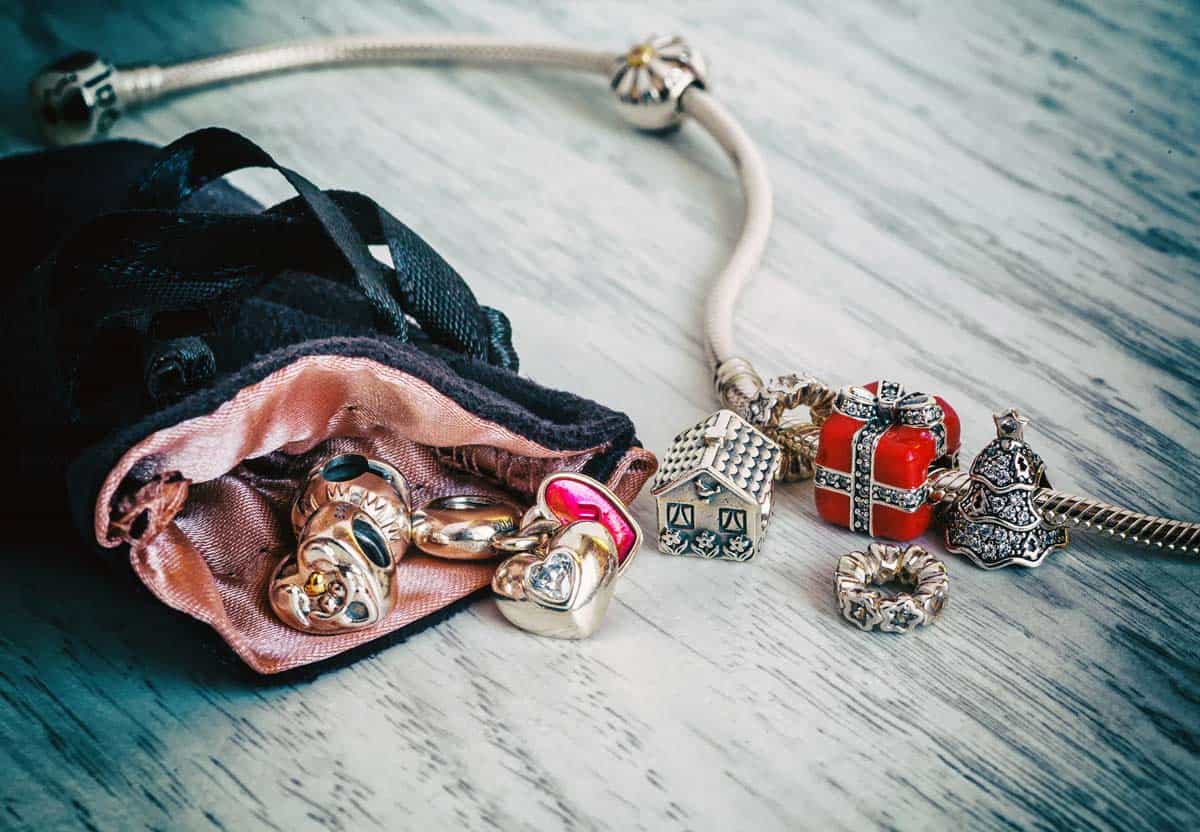 ¿Qué son los Valores Materiales? Características Ejemplos